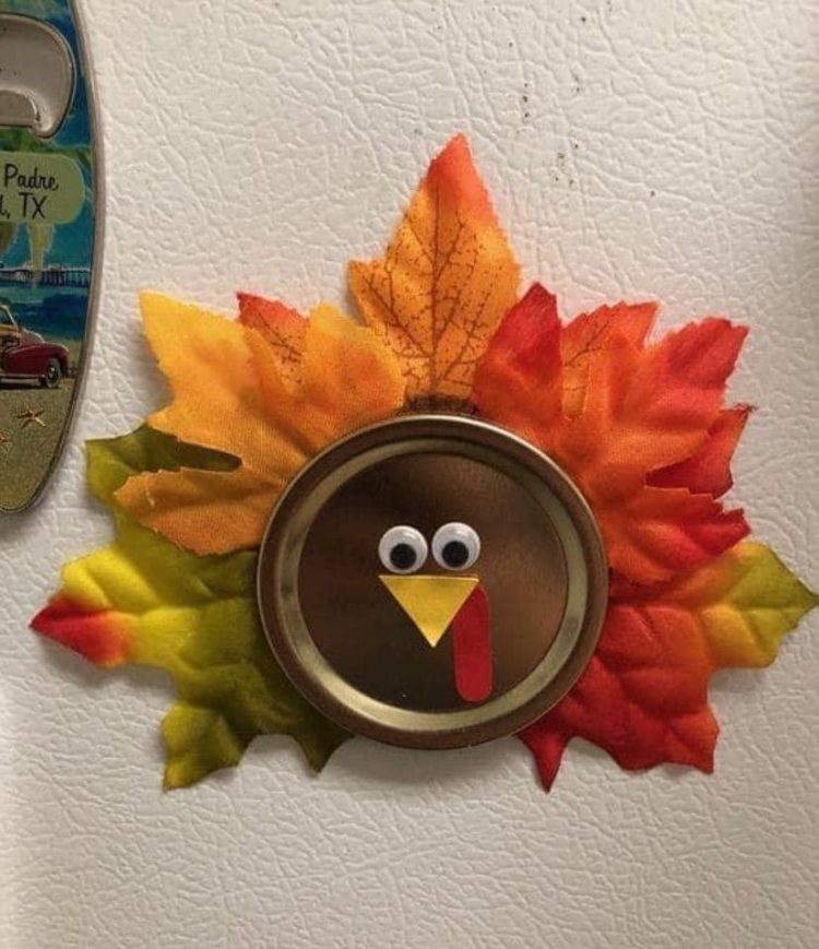 24 Charming Turkey Craft Ideas to Make Your Thanksgiving Extra Memorable
